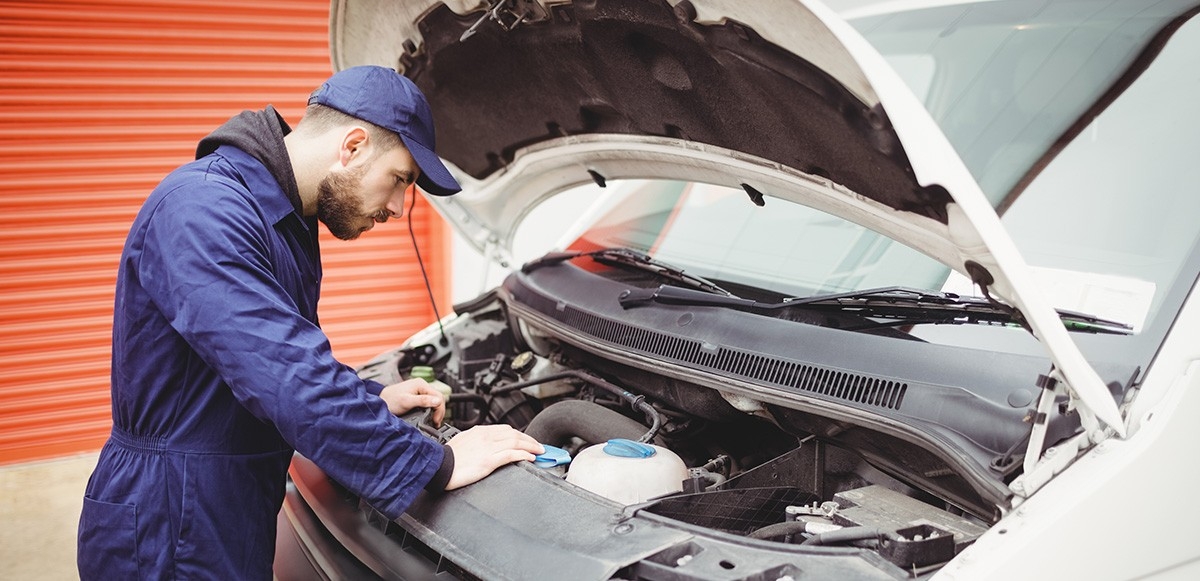 Caring for our LCVs and company cars | Chevron Lubricants (Europe)